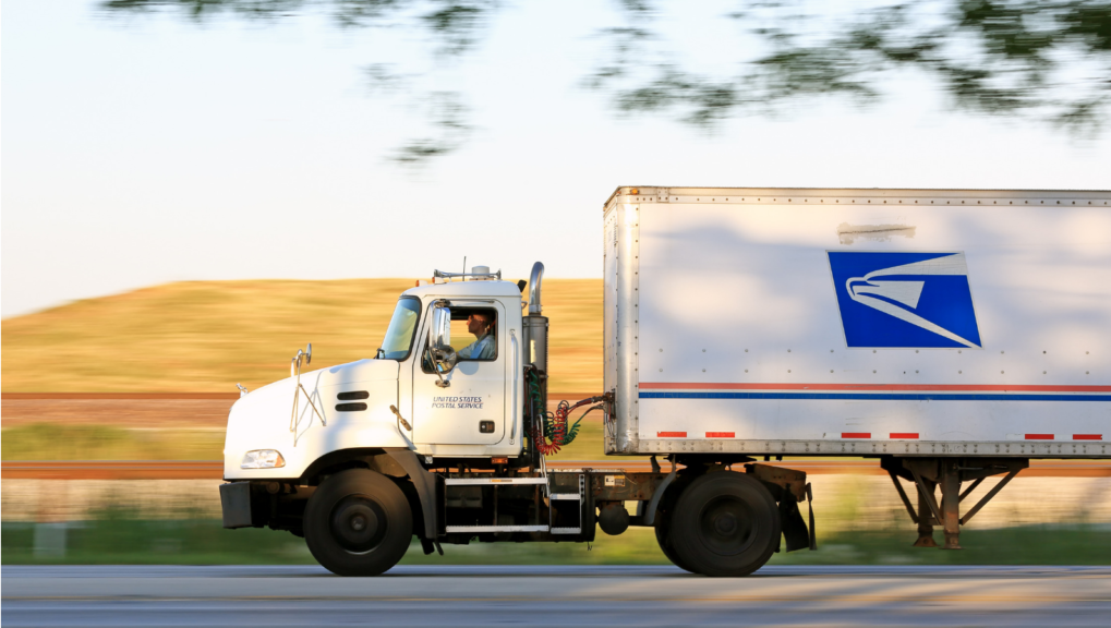What is Expedited Shipping? Benefits + Why You Should Offer It