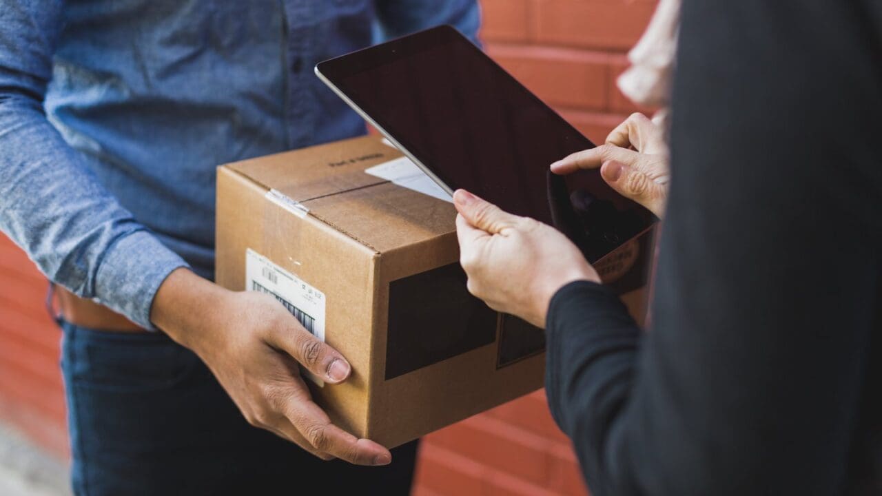 Direct Store Delivery: Essential 2022 Guide for Retailers